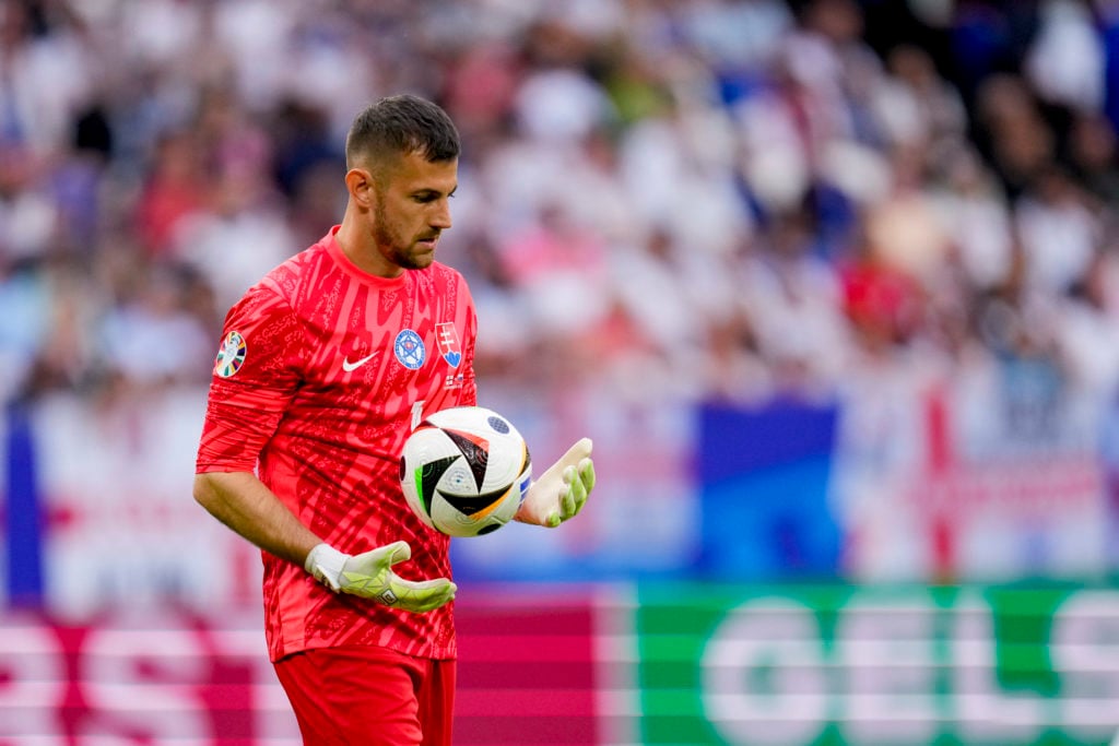 Lubo Moravcik tells Celtic that 'brilliant' goalkeeper target ticks all ...