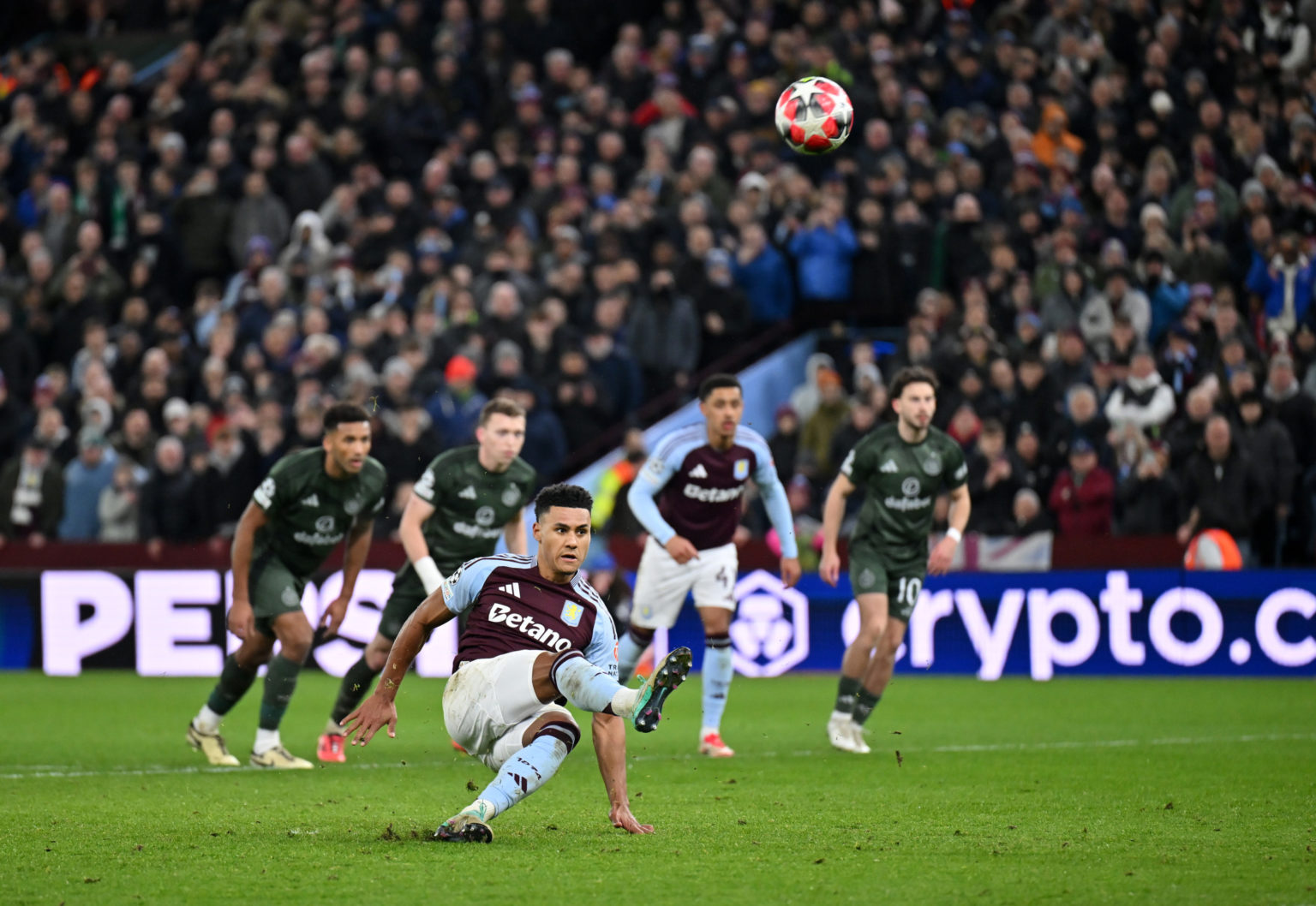 Neil Lennon has his say on Auston Trusty Celtic penalty foul, justice ...