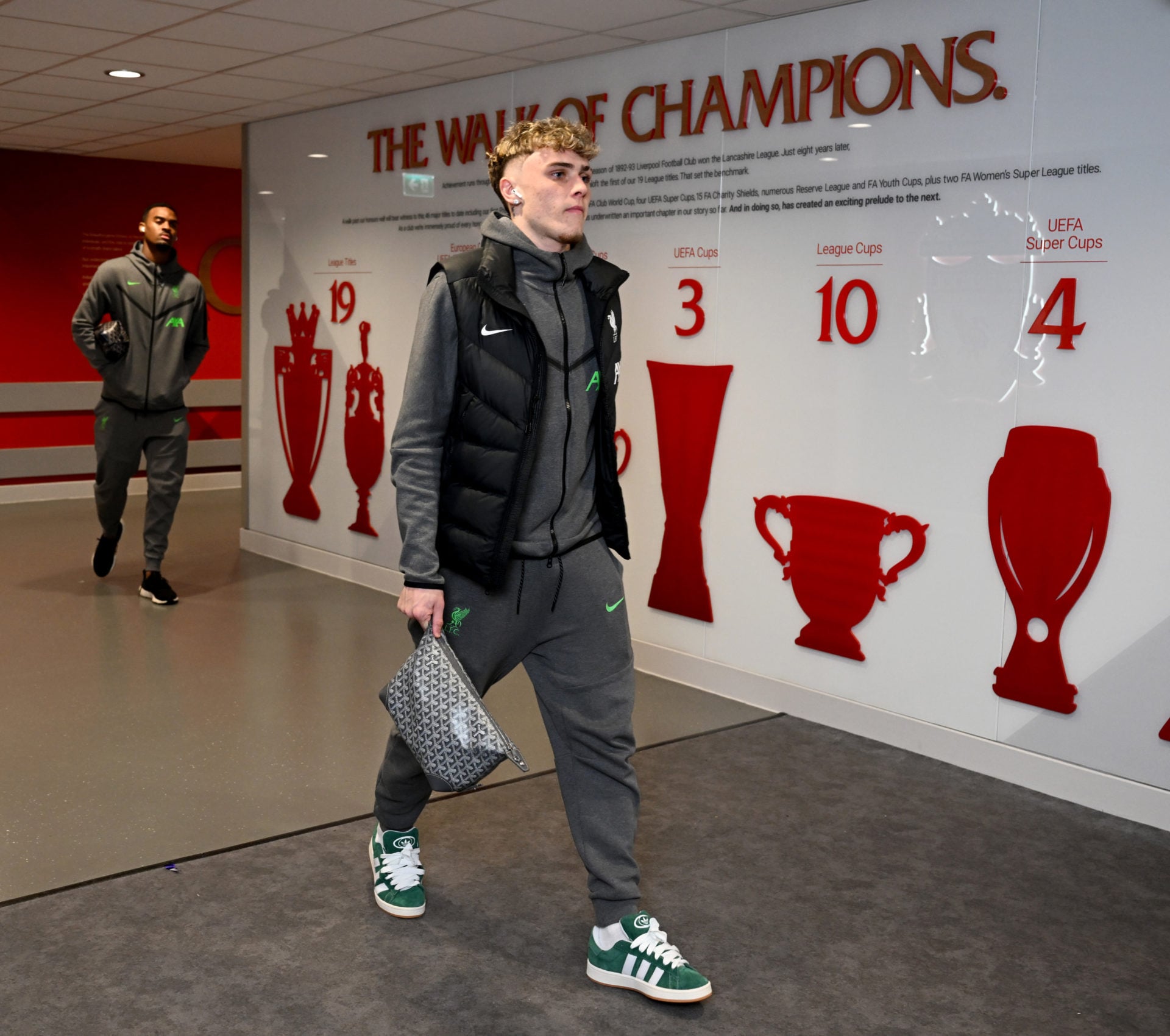 Celtic set to sign former Liverpool wonderkid Bobby Clark for £6m